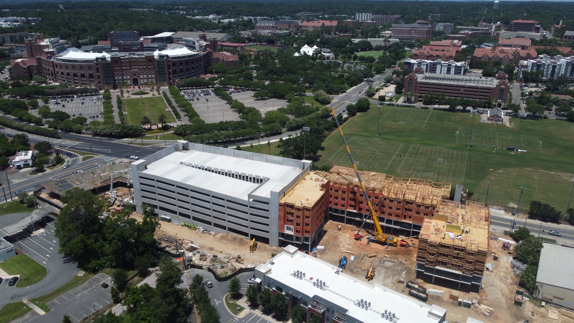 Discover Perla: FSU's Premier Student Housing & Parking Destination